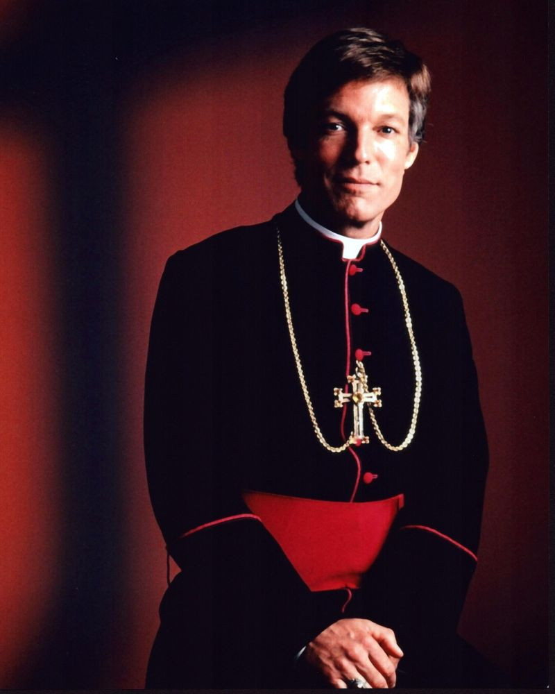 Richard Chamberlain In Black And Red Costume For The Thorn Birds Photo ...