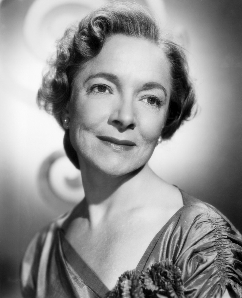 Helen Hayes Ca. 1952 Photo Print - Item # VAREVCPBDHEHAEC053H - Posterazzi