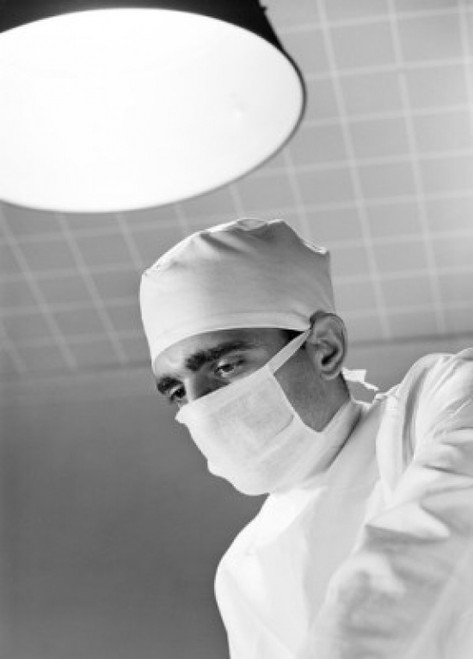 Surgeon in operating room Poster Print - Item # VARSAL255421181A ...