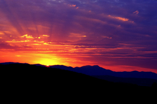 Sunshine Mountain Range PosterPrint - Item # VARDPI1781541 - Posterazzi