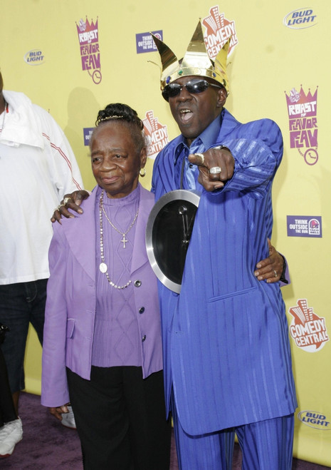 Mother, Flava Flav At Arrivals For Comedy Central'S Roast Of Flavor ...
