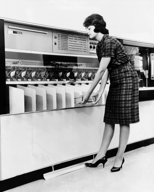 Ibm 1419 Magnetic Character Reader Read And Sorted Checks At Up To 1600 ...