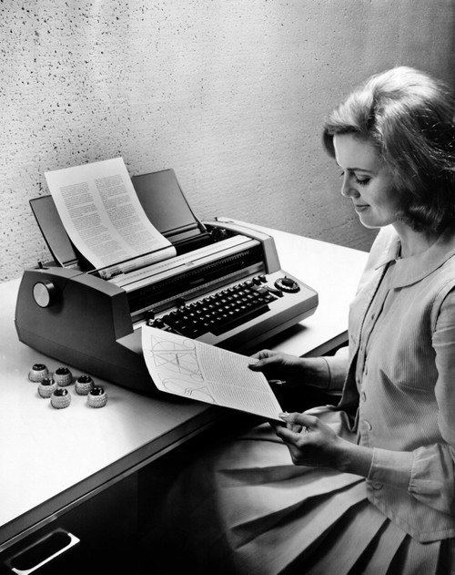 Ibm'S State Of The Art Selectric Typesetting Unit Justifies Type Semi ...