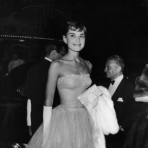 Audrey Hepburn - Red Carpet Photo Print (8 x 10) - Item # DAP11644 ...