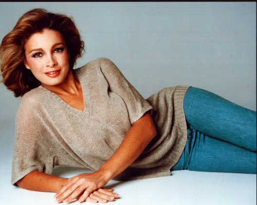 Anne Archer Laying On Side In Tan Shirt And Jeans Photo Print (8 x 10 ...