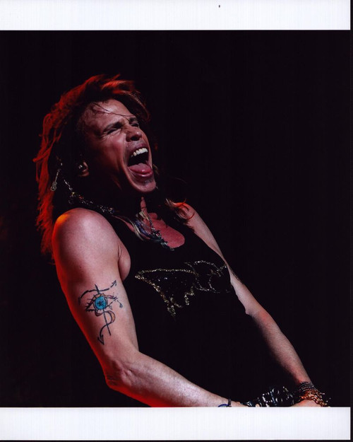 Steven Tyler Laughing In Black Tank Top Photo Print (8 x 10) - Posterazzi