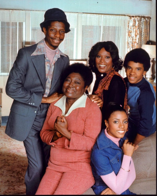 Good Times Group Shot Photo Print (8 x 10) - Posterazzi