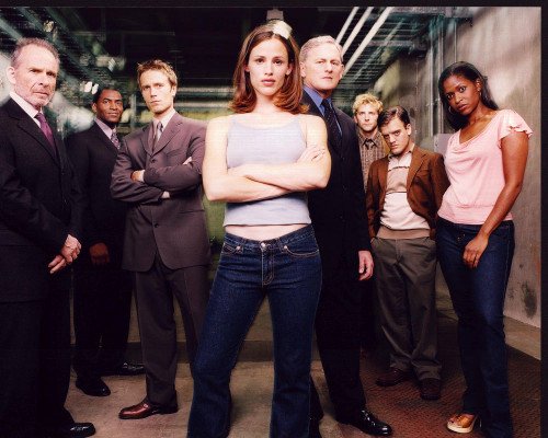 Jennifer Garner Arms Crossed With Cast Of Alias Photo Print (8 x 10 ...