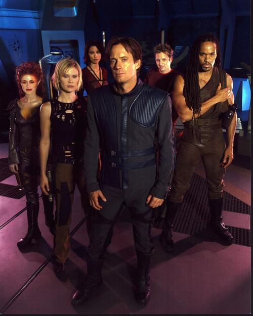 Andromeda Cast Group Shot Photo Print (8 x 10) - Posterazzi