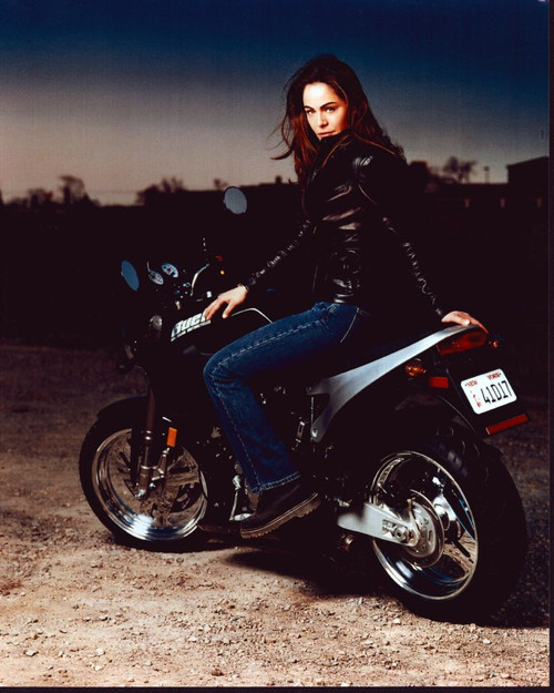 Yancy Butler On Motorcycle In Witchblade Photo Print (8 x 10) - Posterazzi