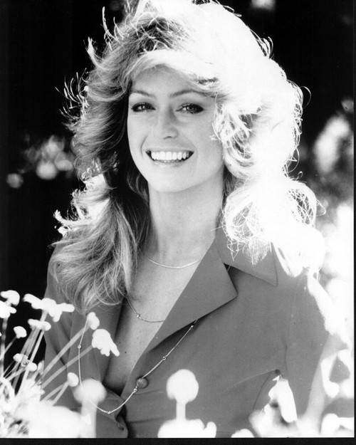 Farrah Fawcett In Flowers Black And White Photo Print (8 x 10) - Posterazzi