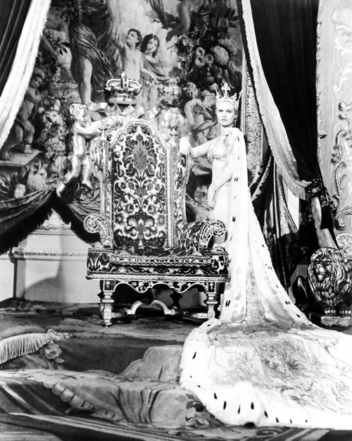 Runaway Queen,, Anna Neagle, 1934 Poster Print - Posterazzi
