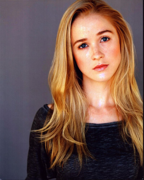 Lily Gibson Headshot In Gray Top Photo Print - Item # MVM58624 - Posterazzi