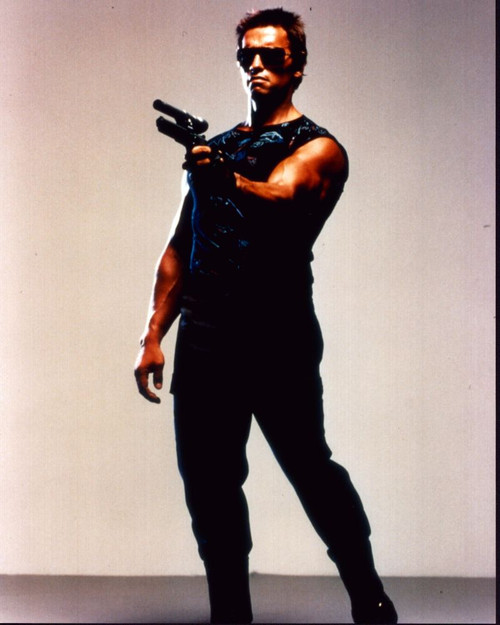 Arnold Schwarzenegger Posed With Gun For The Terminator Photo Print ...