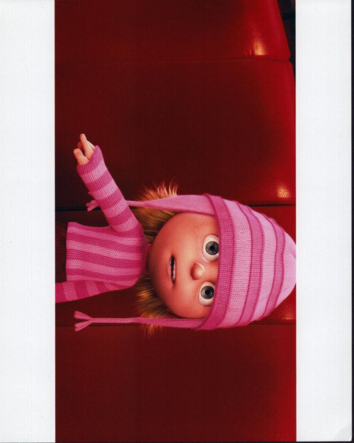 Dana Gaier As Edith Pointing In Despicable Me Photo Print - Item ...