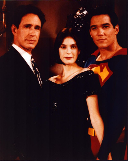 John Shea, Teri Hatcher And Dean Cain Posed For Lois & Clark: The New ...