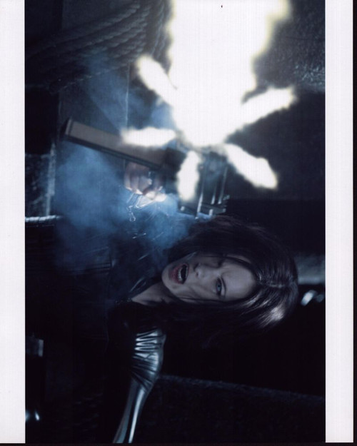 Kate Beckinsale Shooting Gun In Underworld Photo Print - Item ...