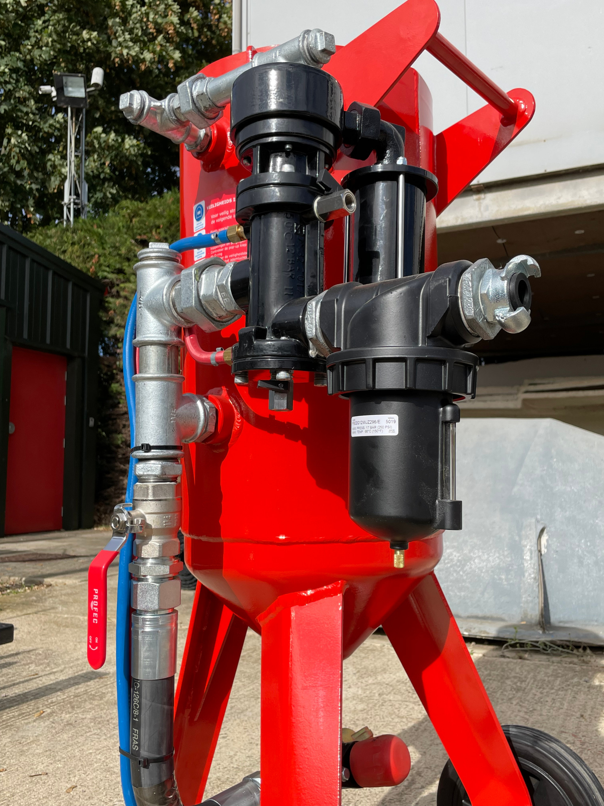 50 Litre Redline Blast Pot | Airblast Eurospray Direct