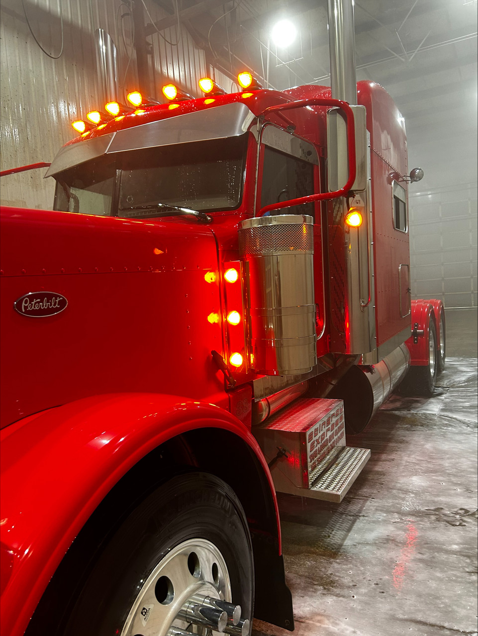 Peterbilt 3 Watermelon Air Cleaner Light Bars, Front (15")