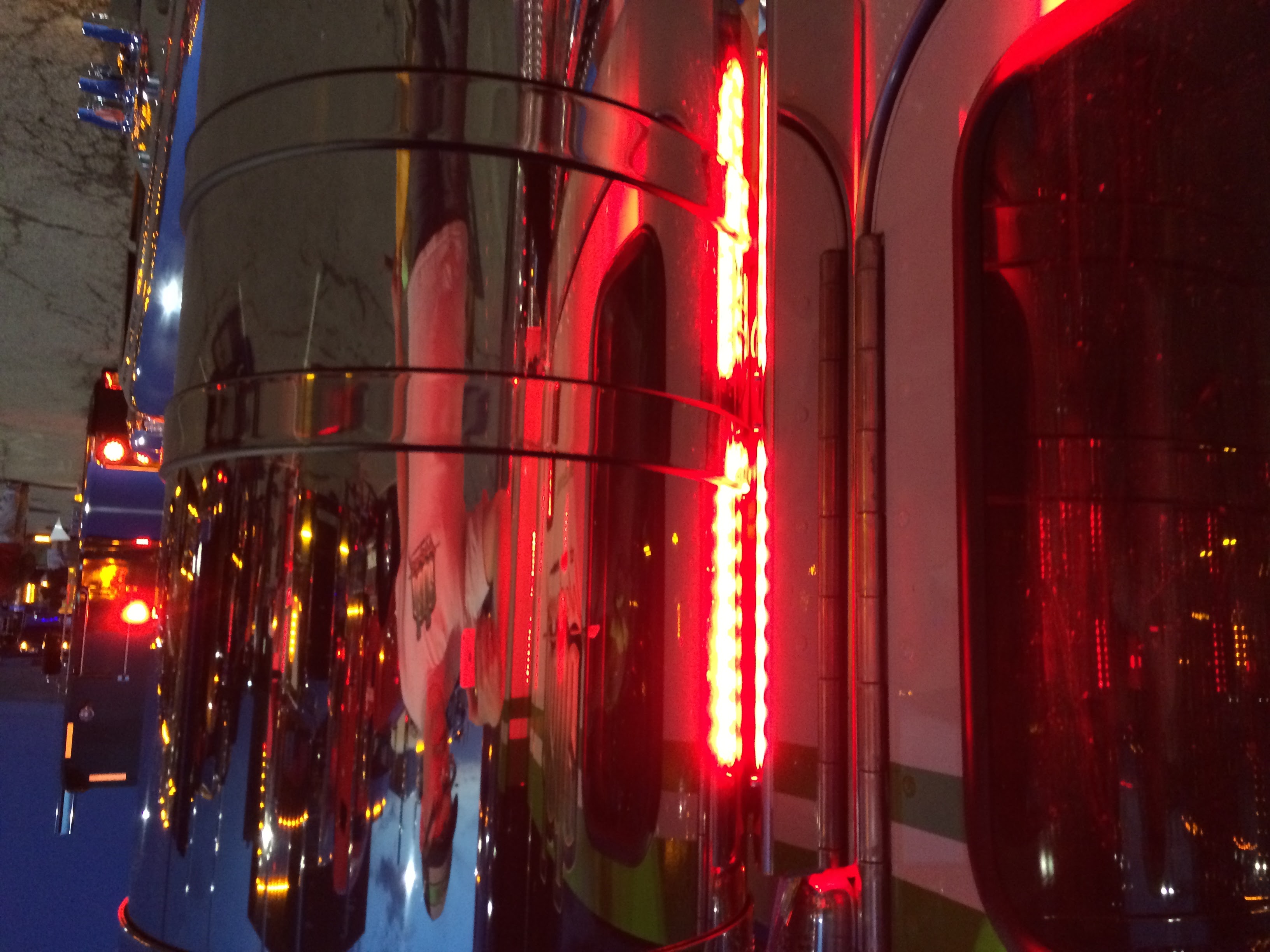 Peterbilt Backlit Air Cleaner Light Bar, Rear (15")