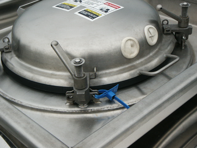 SIX REASONS WHY PLASTIC STRAP SEALS ARE USED FOR TANKER TRUCKS AND TANK ...