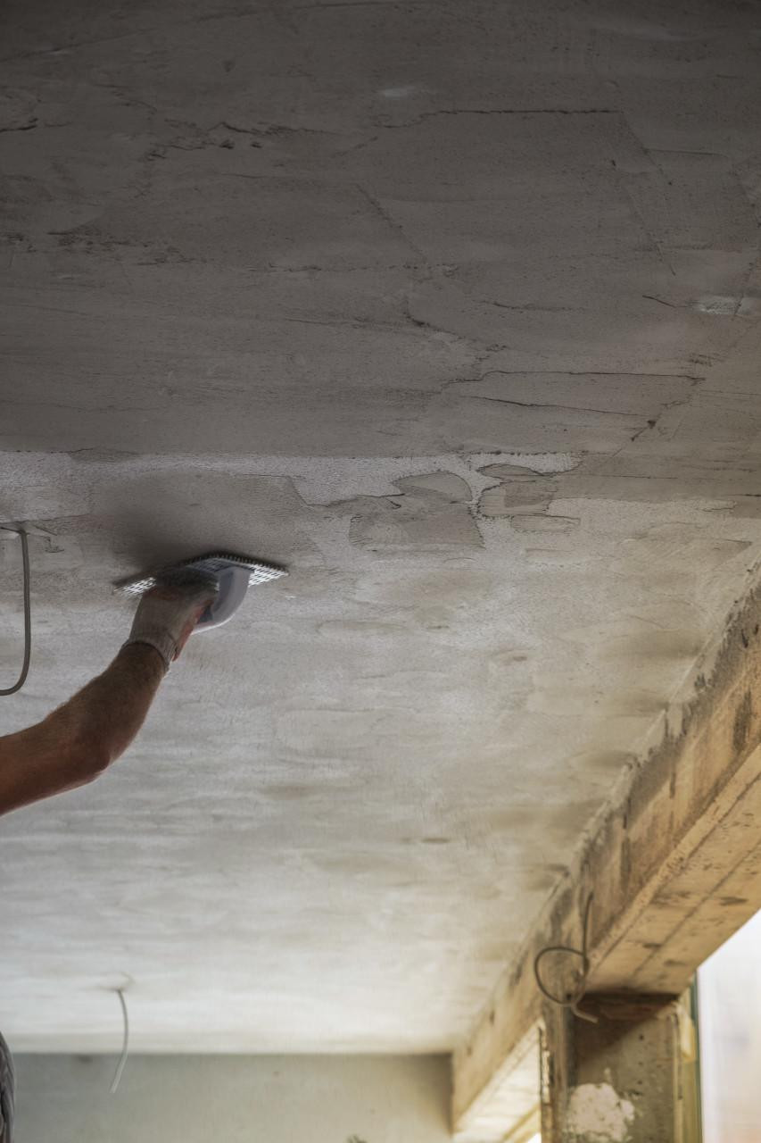 TIGERPRO™ HD Overhead & Vertical Concrete Grout Light weight, Non Sag