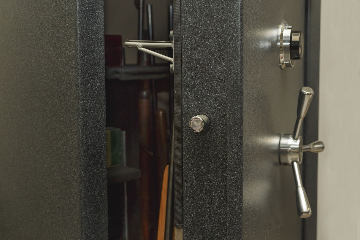 The Ultimate Gun Safe Guide: Intro, Specs & Locks - 80% Lowers