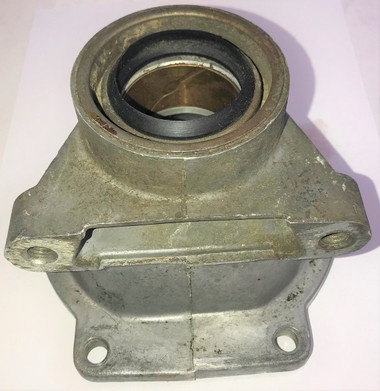 4" TH400 2 Wheel Housing Small Yoke