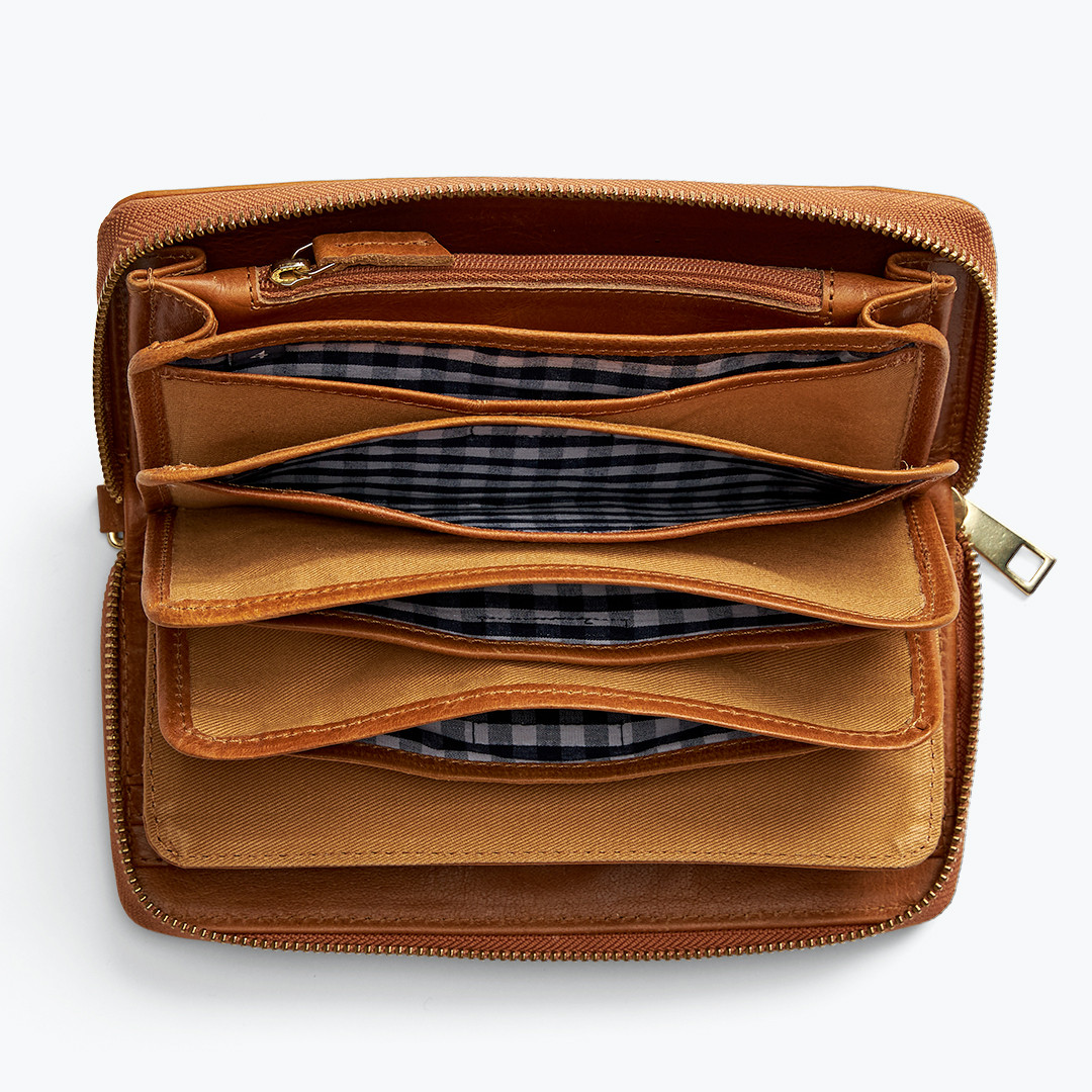 Rachel Cruze Wallet in Camel