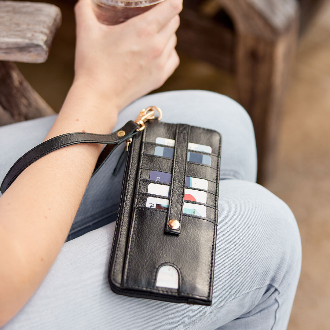 New! Rachel Cruze Slim Wallet In Champagne