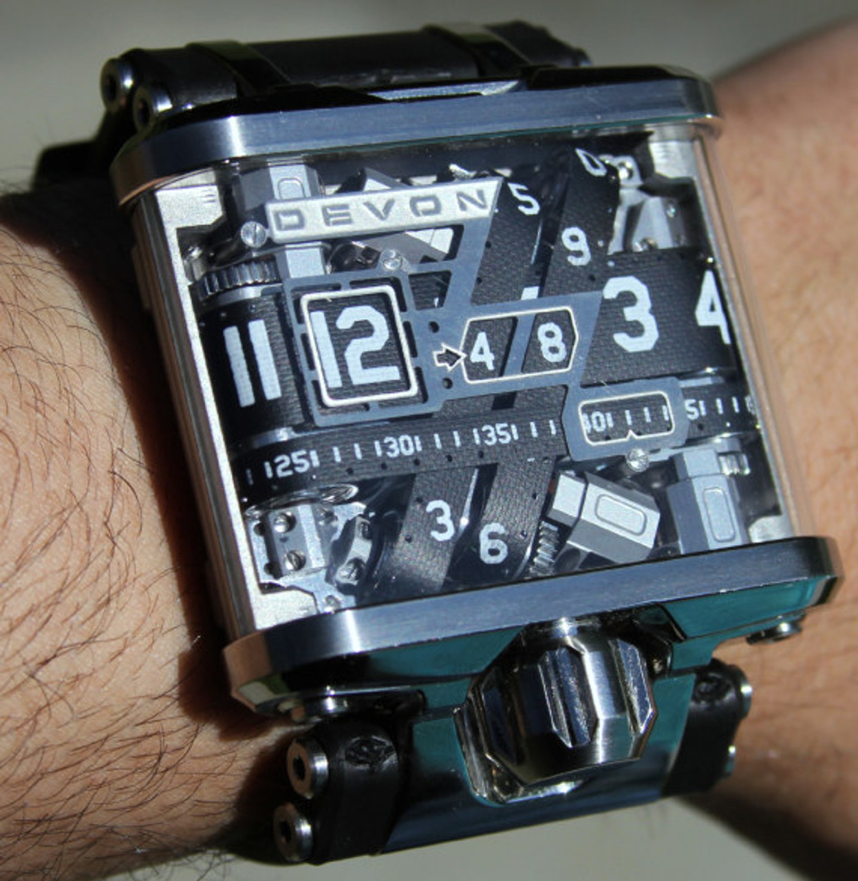 Devon Tread 1A | Watches.com