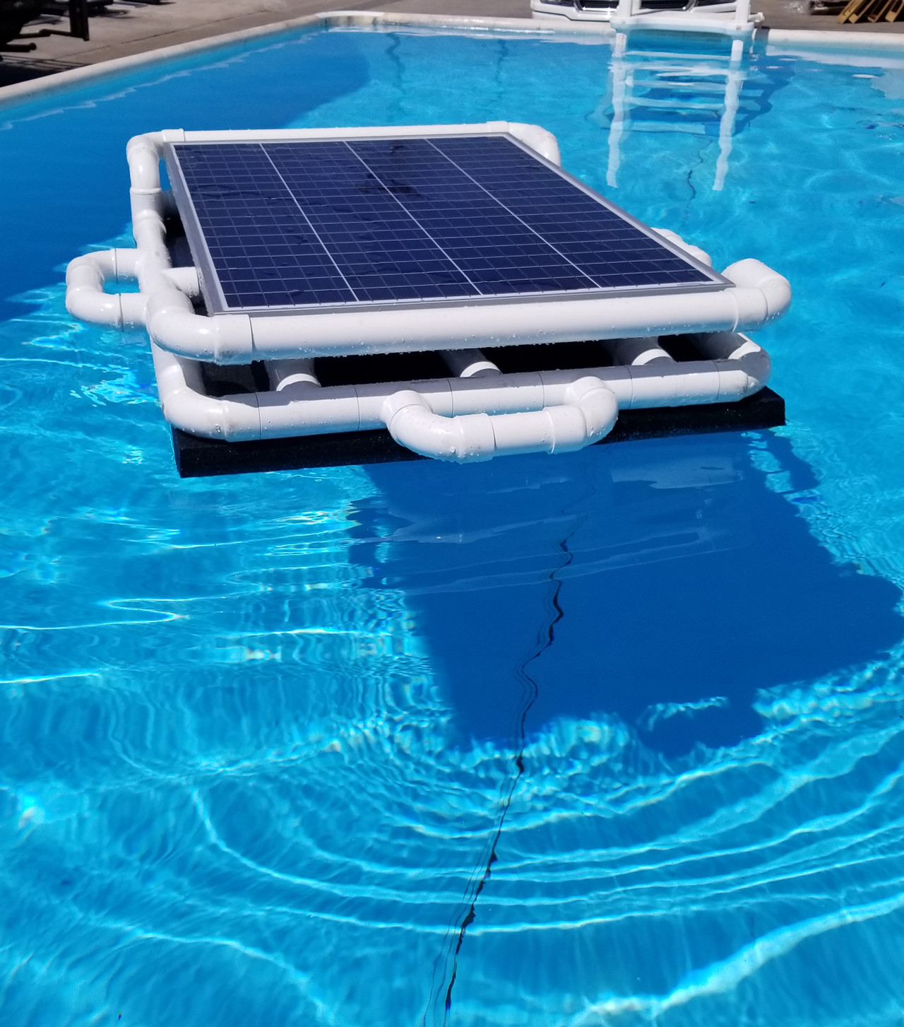 Savior 15,000 Gallon Pool 120-watt Solar Pump and Filter System Solar ...