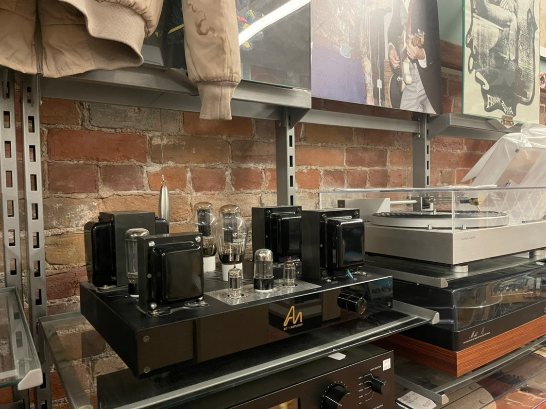 Audio Note Kit 1 - 300B Amplifier - The Record Centre