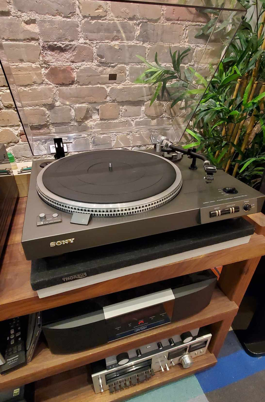 sony PS-X7 Fully-Automatic Direct-Drive Turntable with Shure V15 type IV