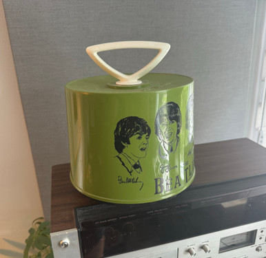 Vintage THE BEATLES 1966 NEMS Disk-Go-Case 45 rpm Record Case GREEN ...