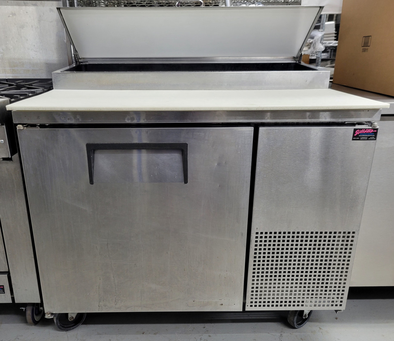 Products - PIZZA EQUIPMENT - Refrigerated Pizza Prep Tables - Gillette ...