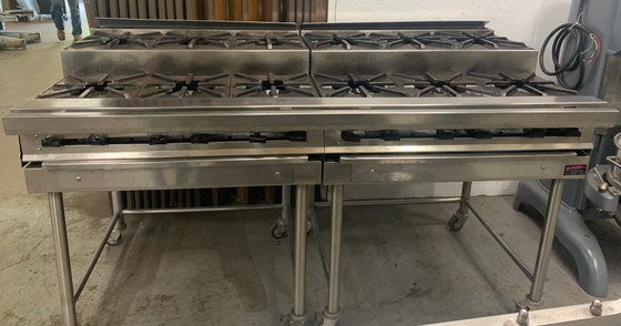 JADE RANGE STEP-UP 12 BURNER (GGW867) - Gillette Restaurant Equipment