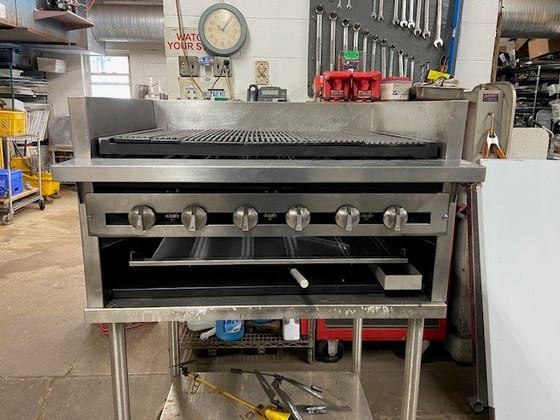 JADE RANGE 3' CHARBROILER (IYW884) -NATURAL GAS - Gillette Restaurant ...