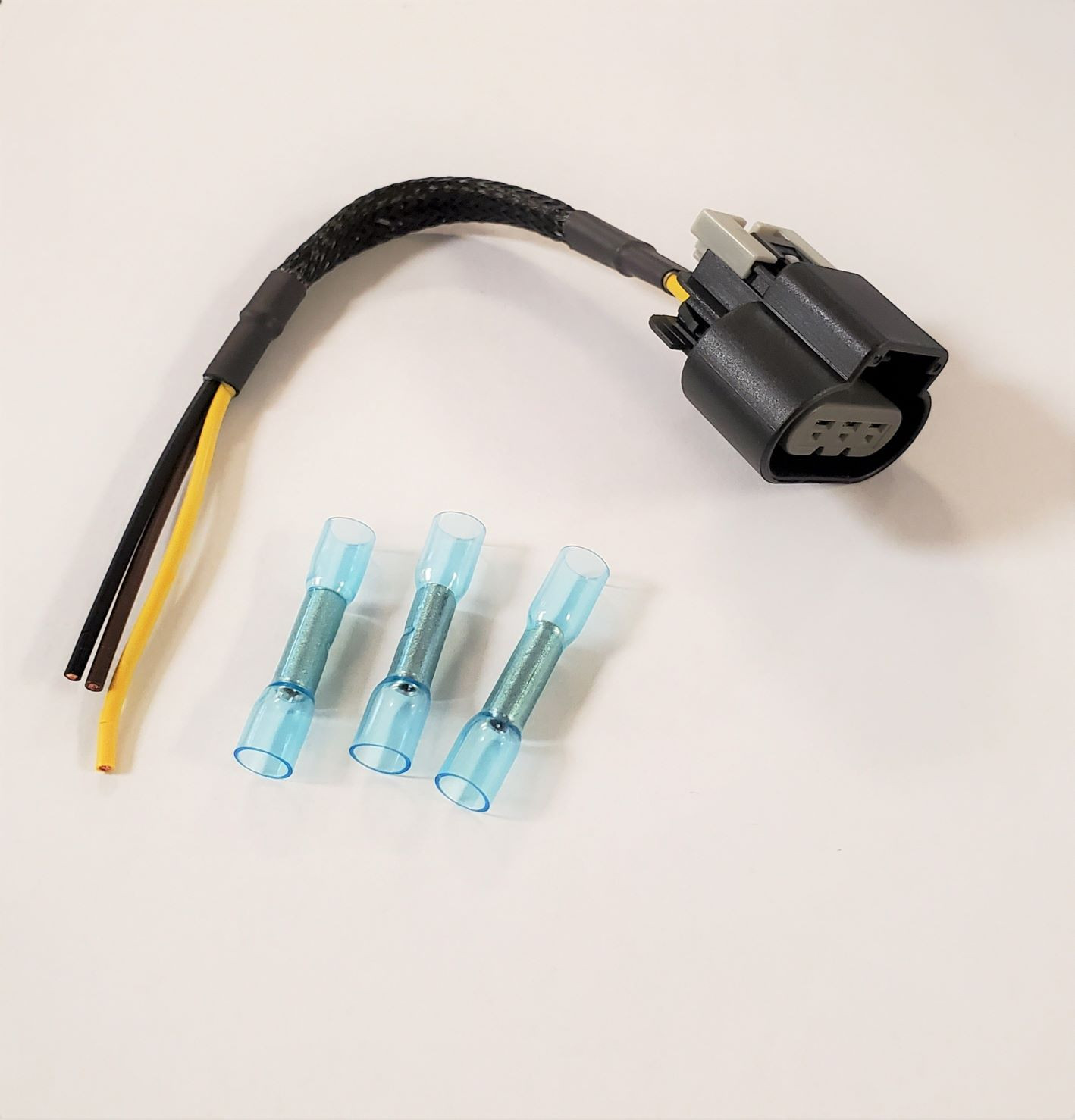 Lighting - Harnesses & Pigtails - Triple "R" Truck Parts