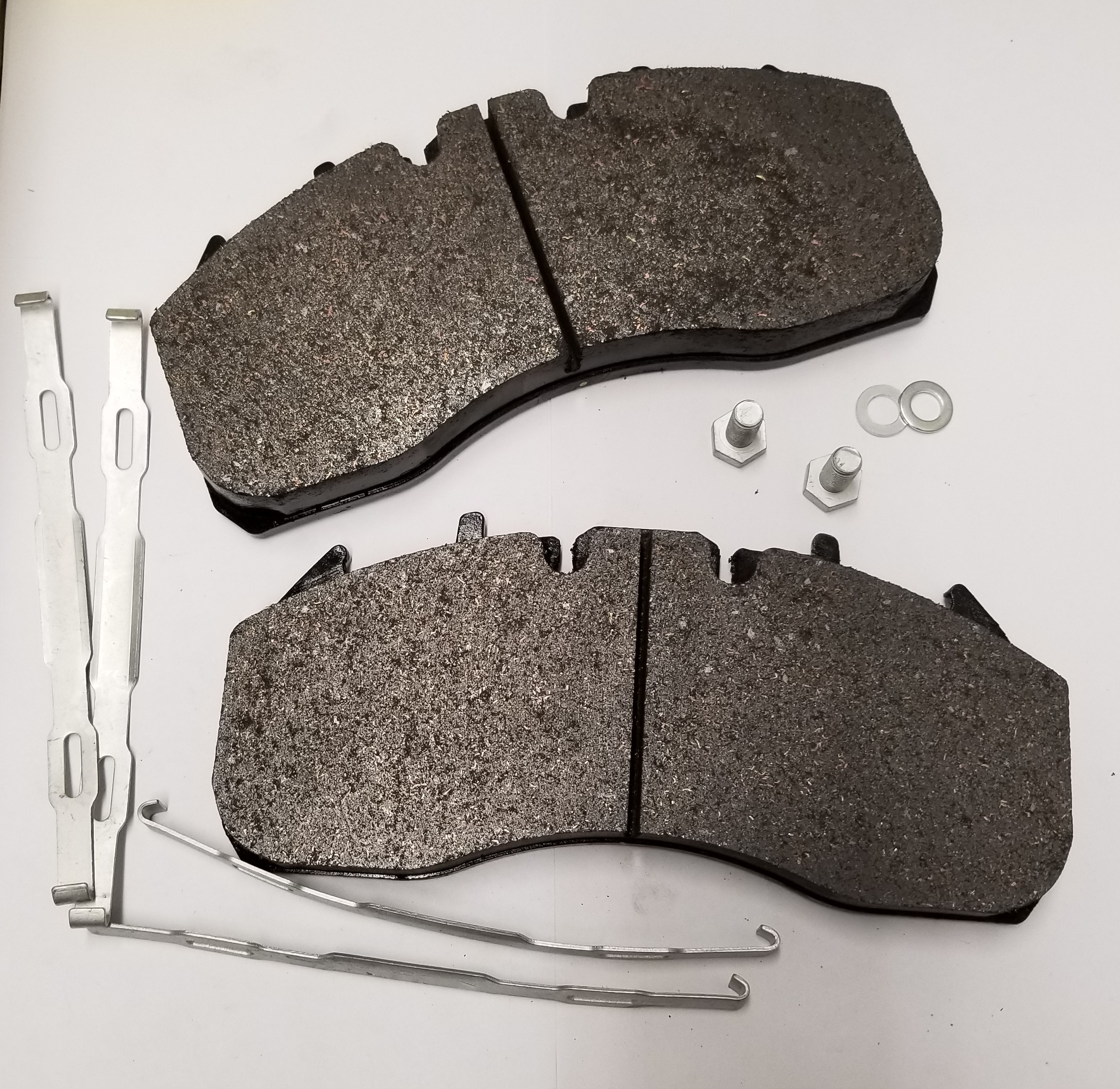 D&W Clutch & Brake D1311HP D1311 Air Disc Brake Pads for Meritor ...