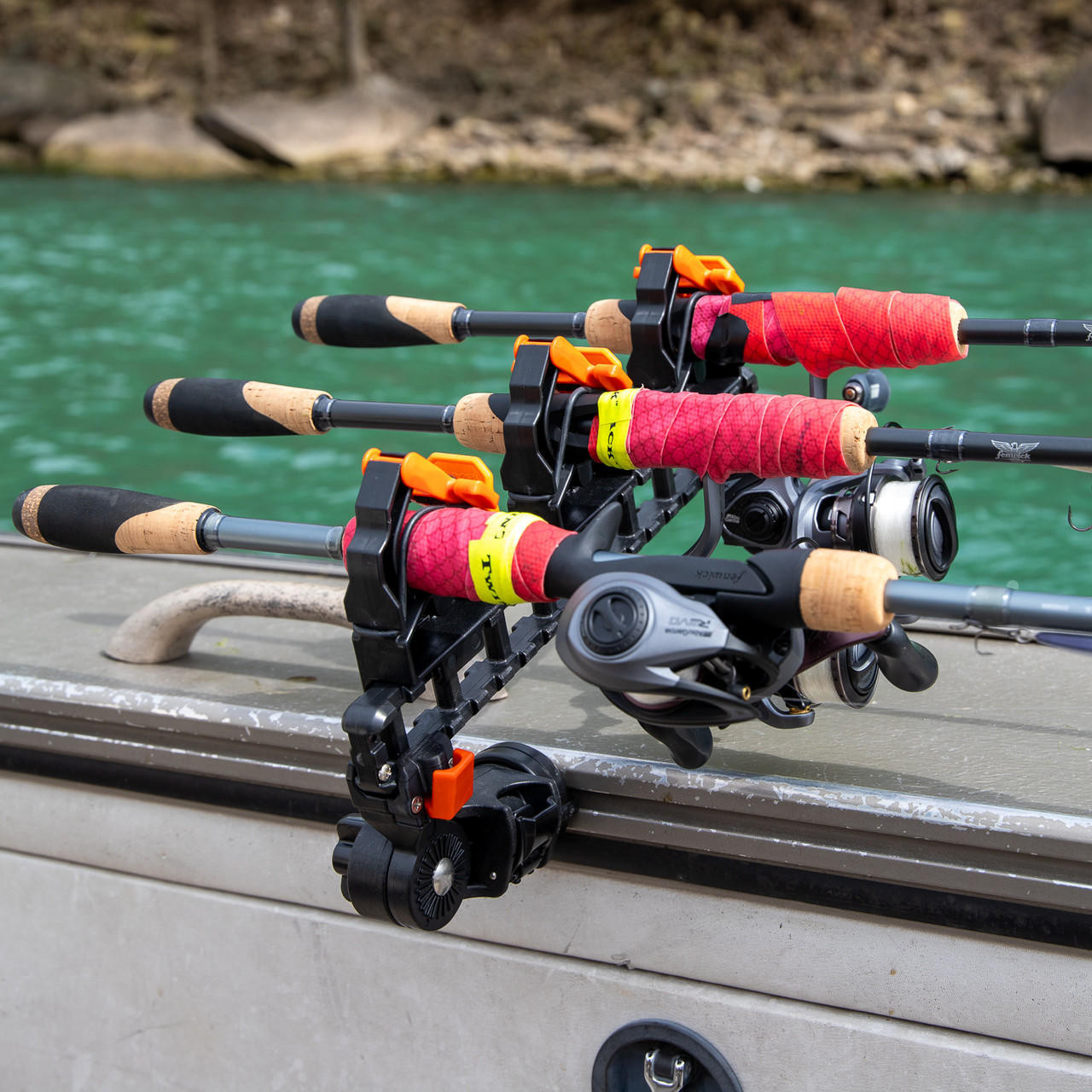 YakAttack® SideStage Pro Rod Rack with TurnKey Adapters for Aluminum ...