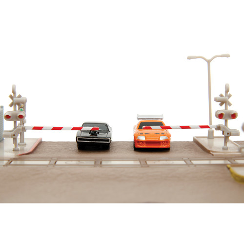 Fast & Furious FINAL RACE TRAIN SCENE Diecast Diorama | Jada Toys