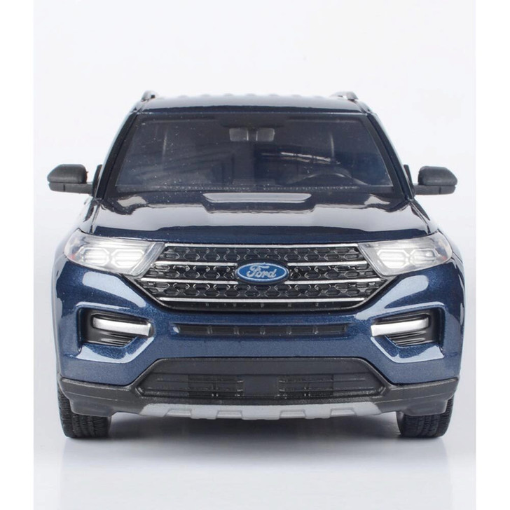 2022 Ford Explorer XLT Blue Diecast Model Truck | Motormax