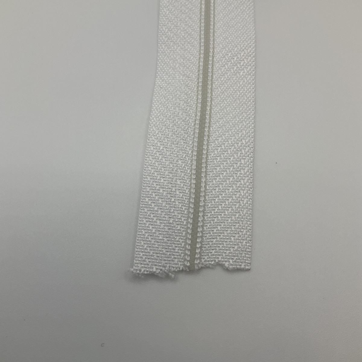 High Quality Lenzip Zippers | Custom & Heavy Duty