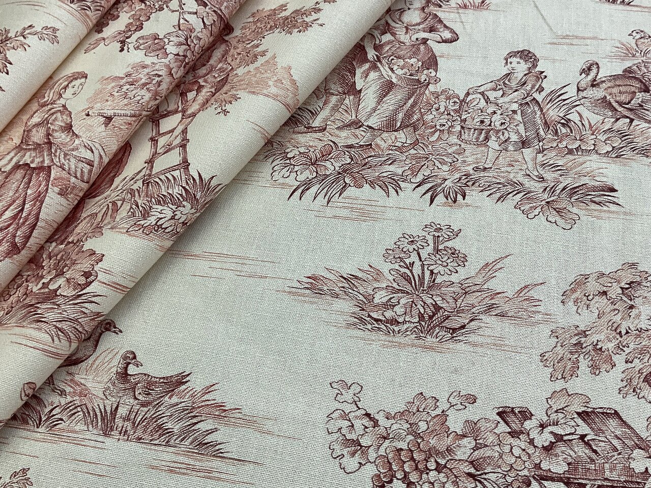 Red Toile Fabric - Fabric Warehouse