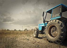 Tips to Avoid Tractor Safety Hazards - Clarion Safety Systems