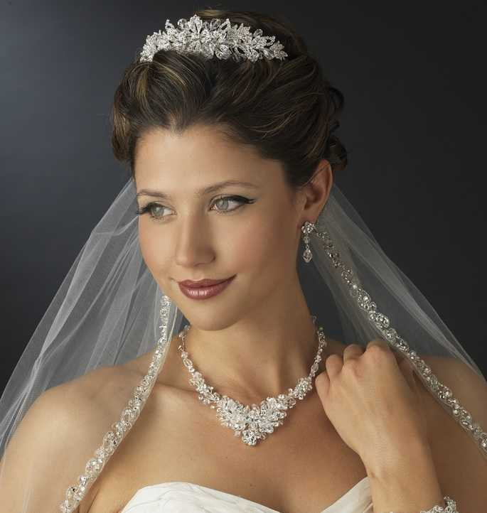 Exquisite Floral Crystal and Rhinestone Wedding Tiara