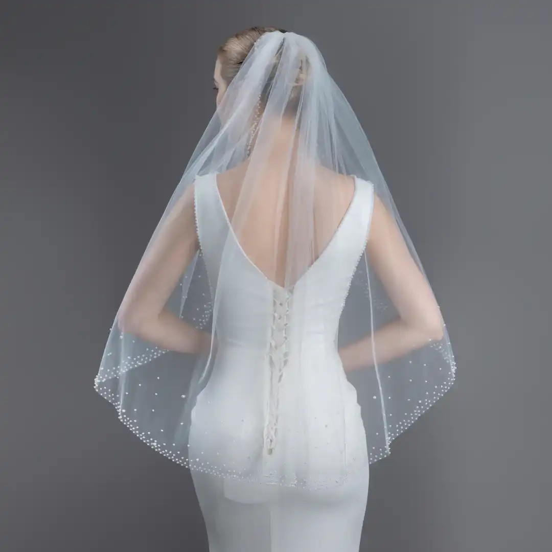 Pearl Scatter Beaded Edge Fingertip Wedding Veil V6253F