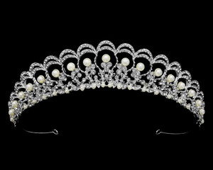 Elegant Pearl Tiaras for your Wedding Day