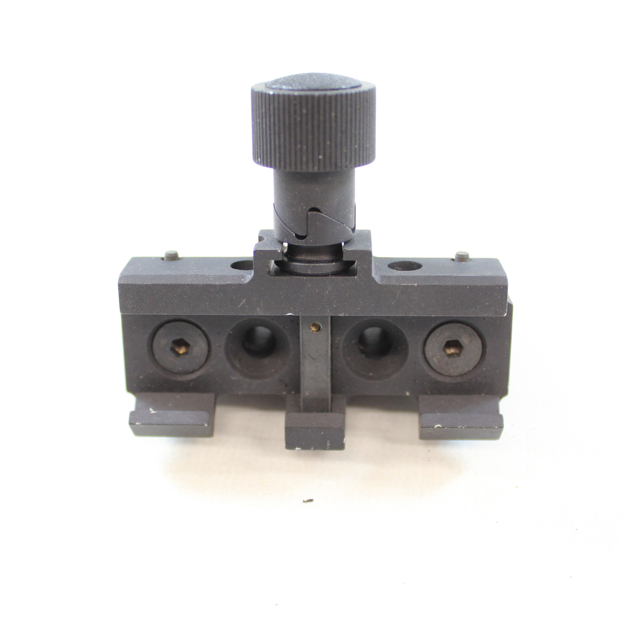 M16A2 M4 AN/PEQ2 & AN/PAQ4 Rail Mount Riser